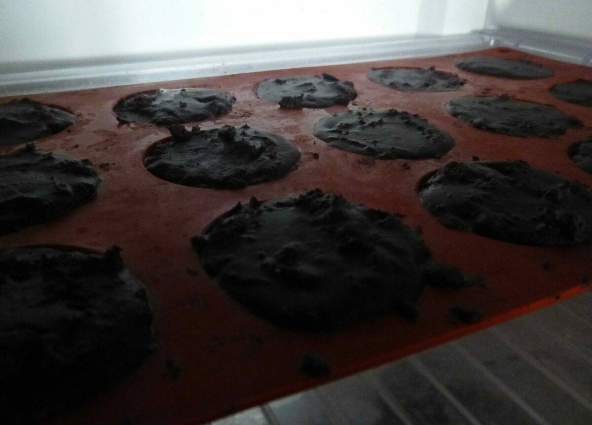 What Is Raw Chocolate (& Is it Better for You?)