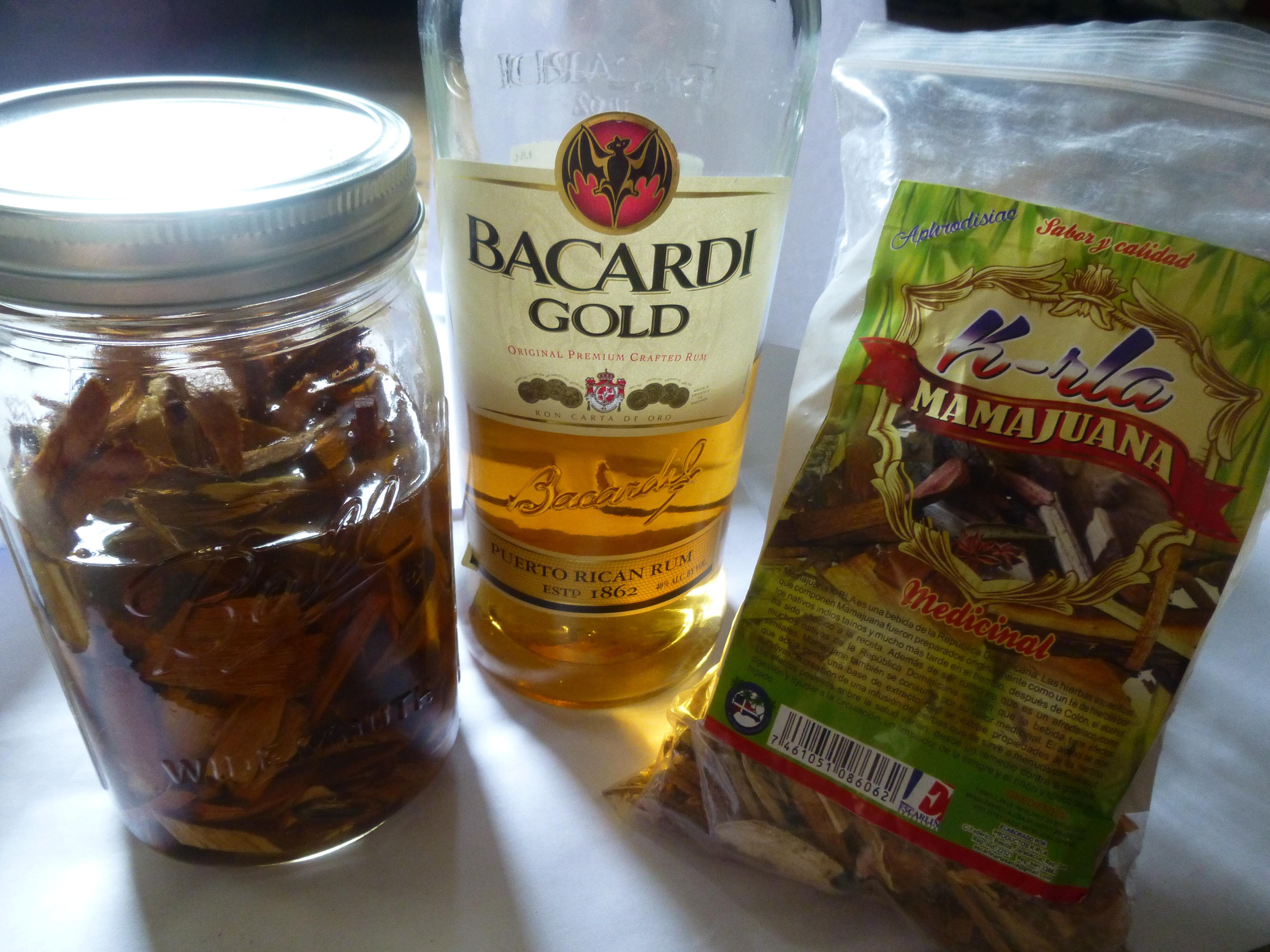 What is Mamajuana? (Recipe in Photos + Mama Juana 101!)