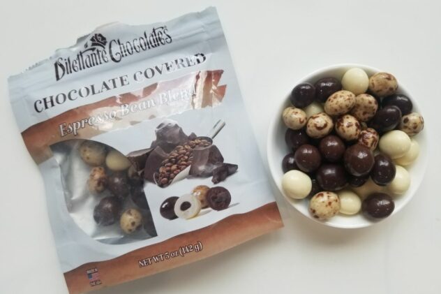 9 Best Substitutes for Chocolate Chips (in Anything)