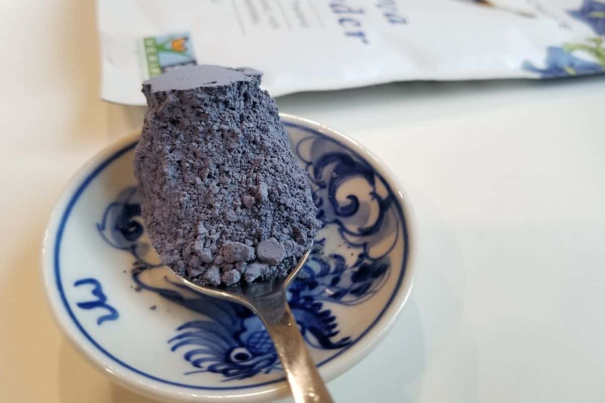 What is Blue Matcha Powder? (Butterfly Pea Flower + Recipes)