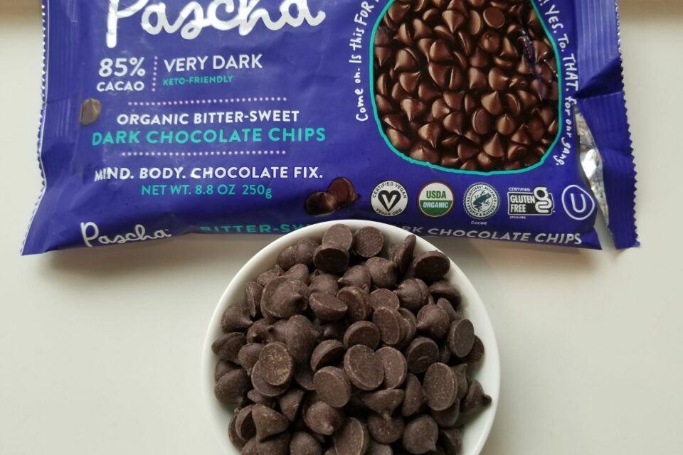 7 Best Sugar-Free Chocolate Chips, Ranked