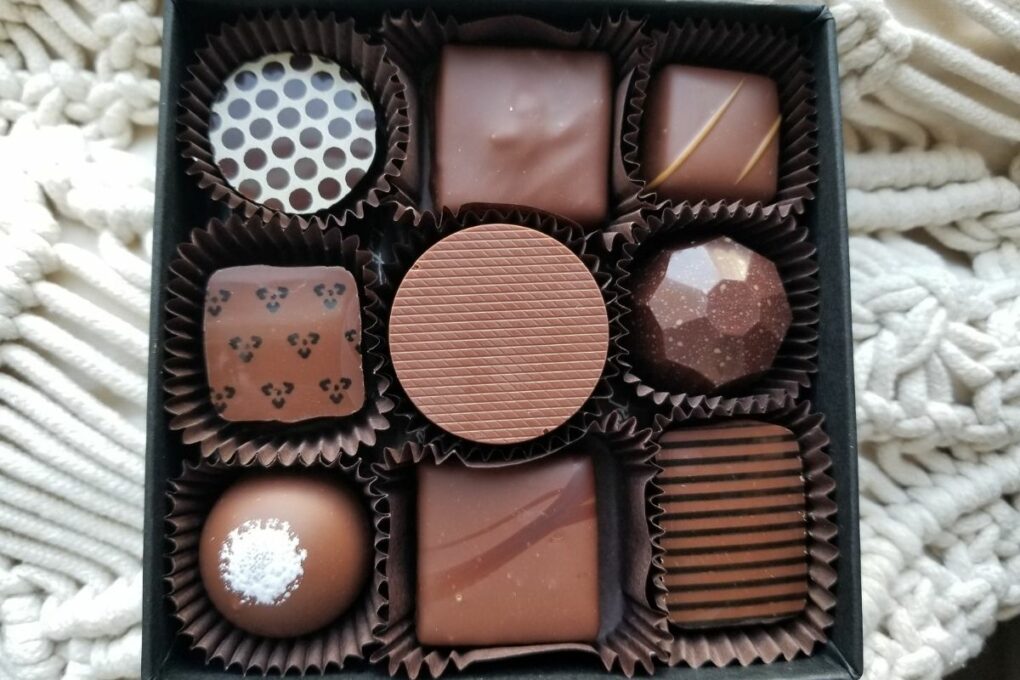 11 Best Chocolate Substitutes for Each Type (Plus 2 to Avoid!)