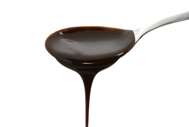 How to Make Chocolate Syrup (Recipe)