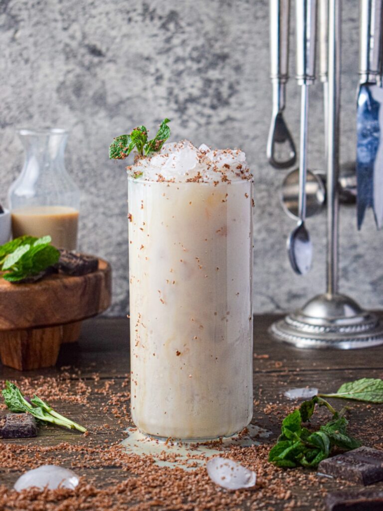 25+ Delicious Chocolate Cocktail Recipes