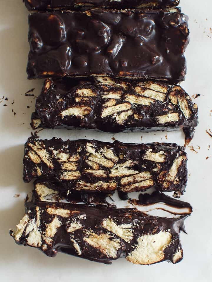 4-Ingredient Chocolate Lazy Cake (No-Bake)
